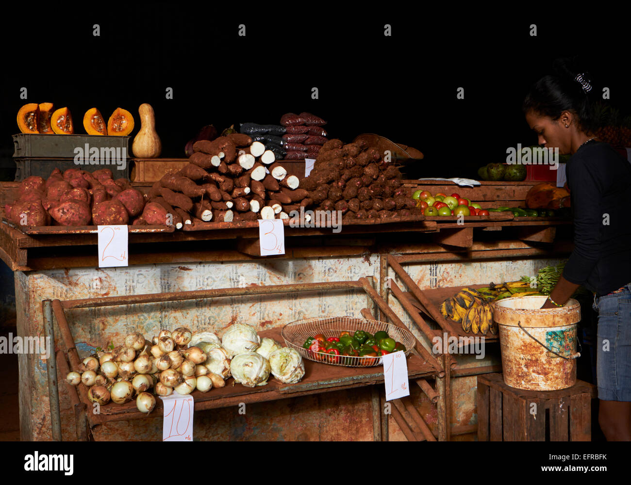 Fruit stand, Cuba Stock Photo - Alamy