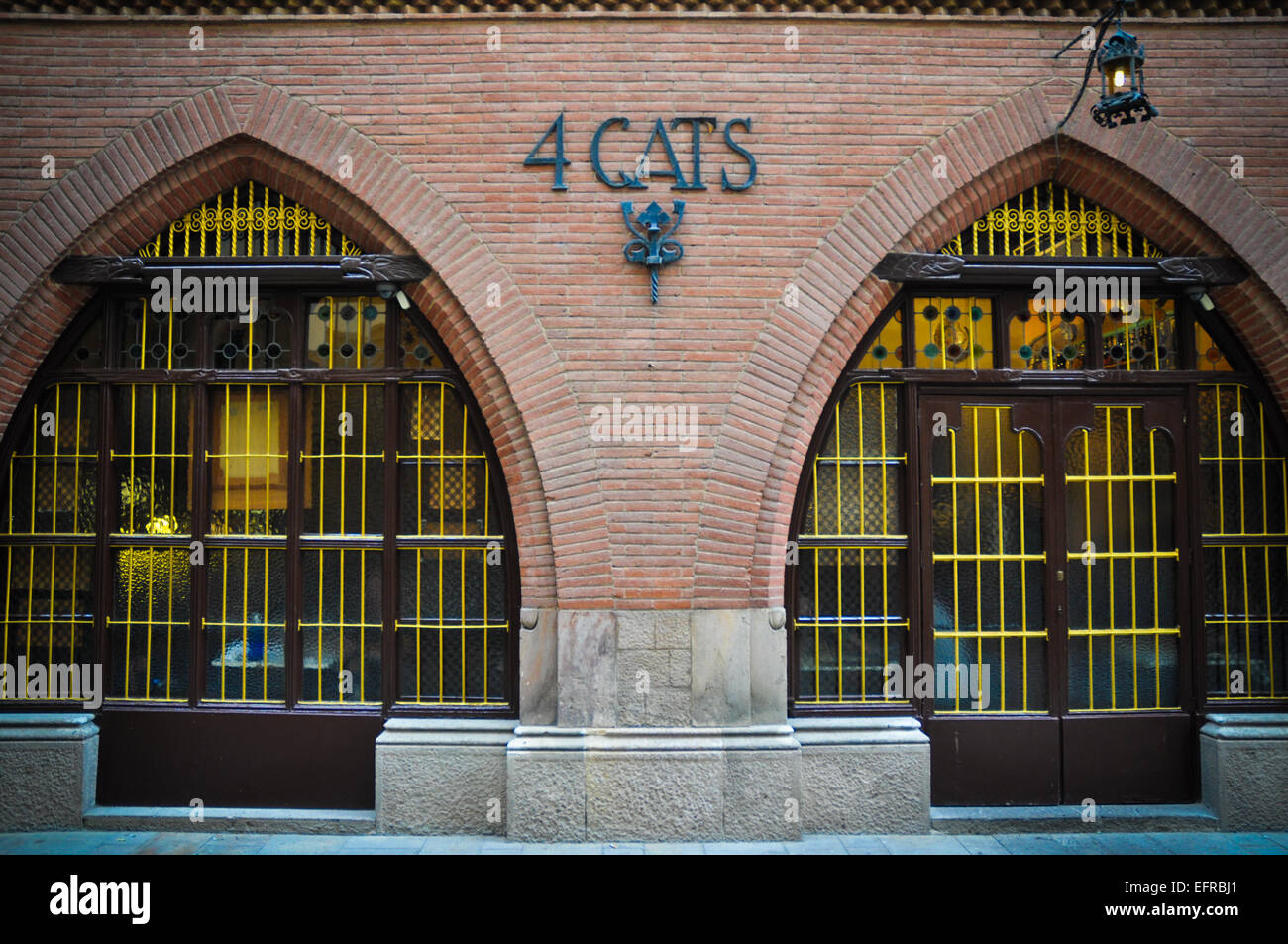 4 cats barcelona hi-res stock photography and images - Alamy