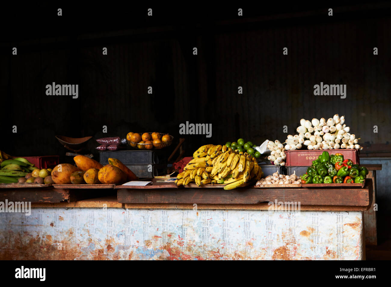 Cuban fruit stand hi-res stock photography and images - Alamy