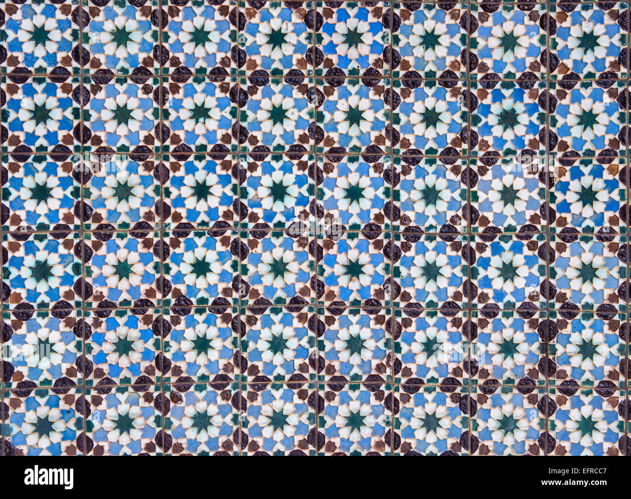 Traditional azulejos tiles hi-res stock photography and images - Alamy