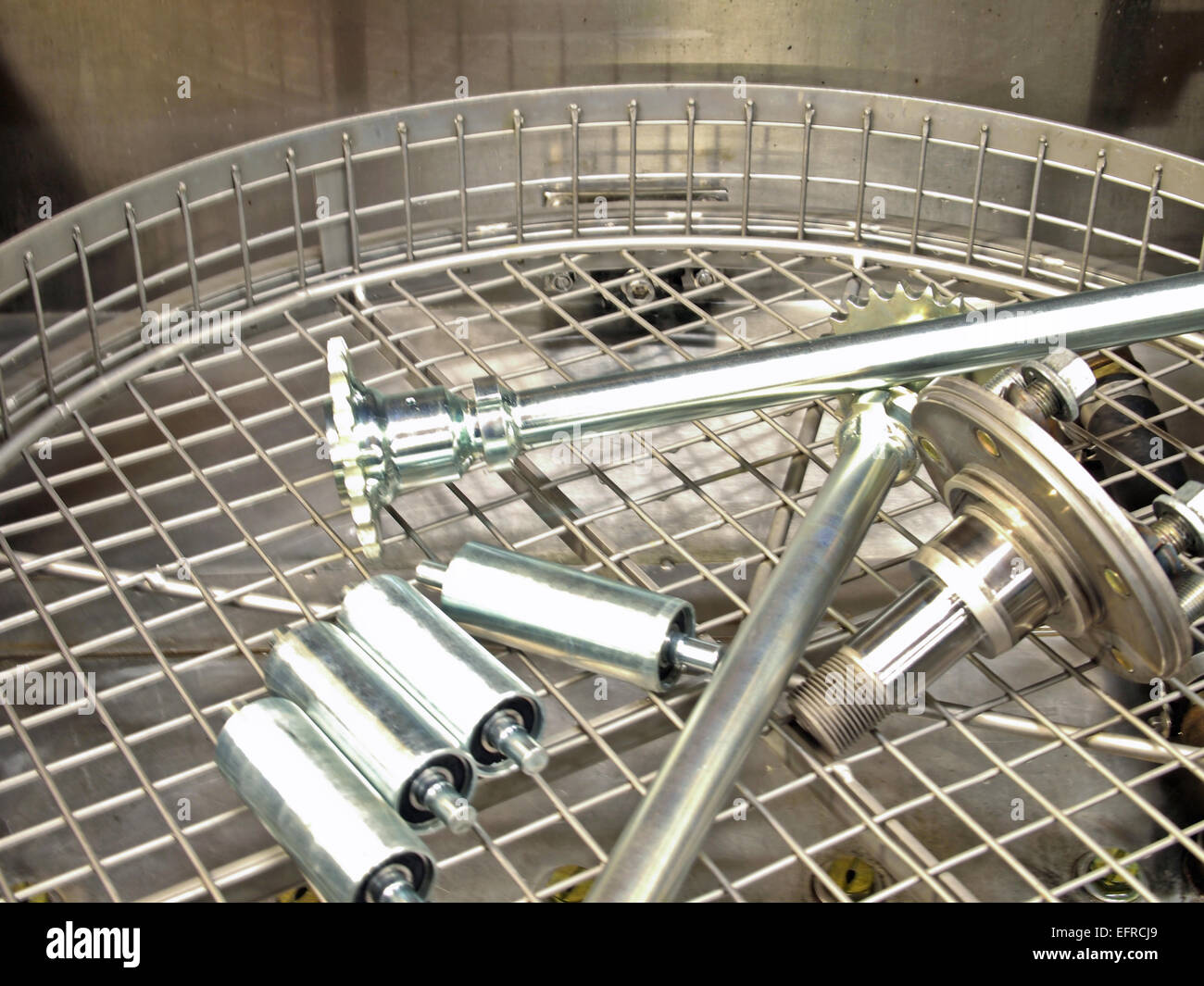 parts washing cleaning Machine Stock Photo - Alamy