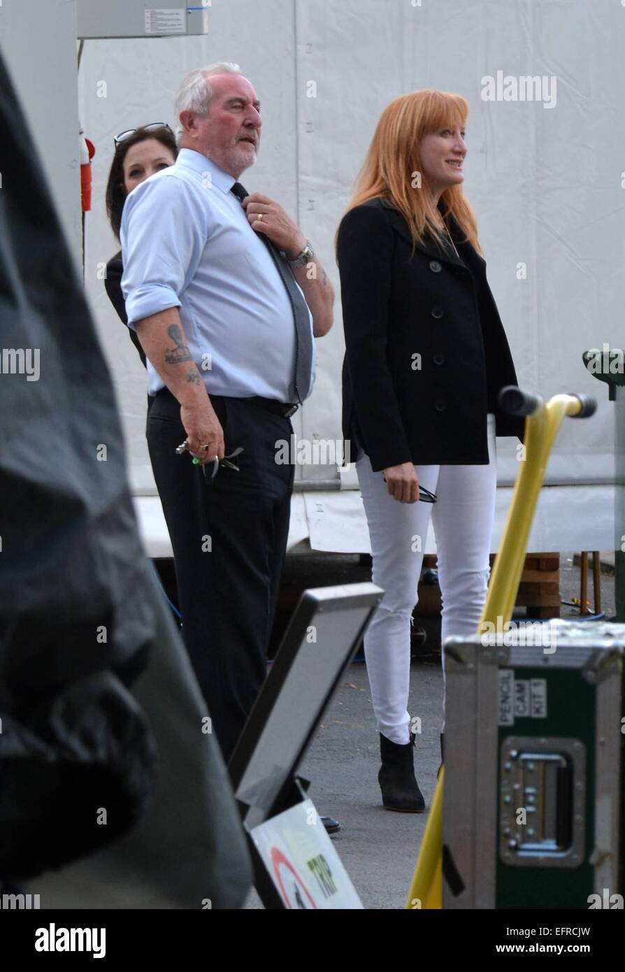 Proud parents Bruce Springsteen and Patti Scialfa pose with their ...