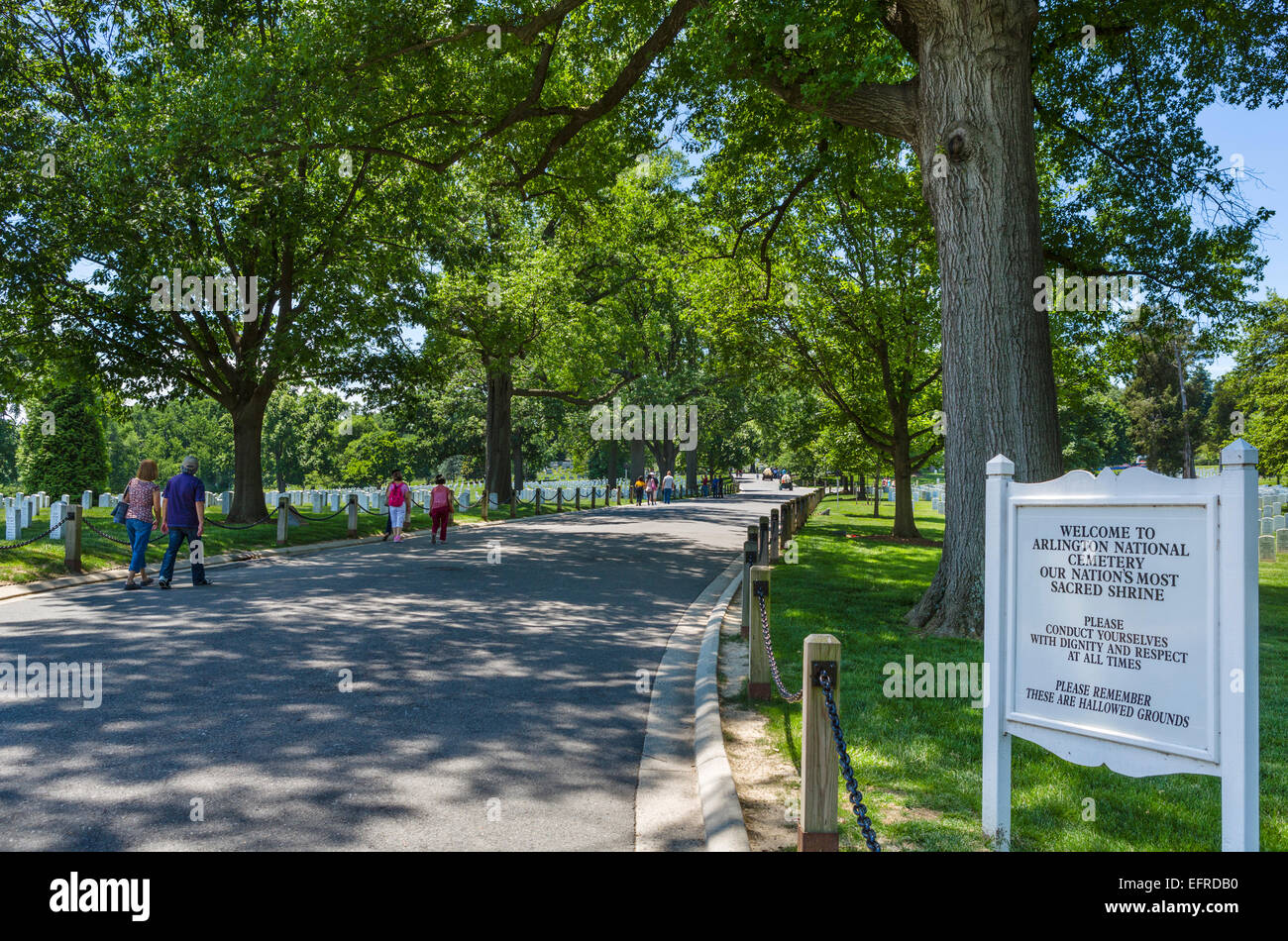 Cemetery road sign hi-res stock photography and images - Alamy