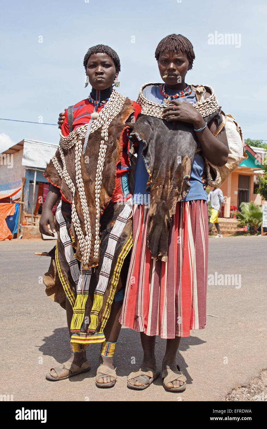 KEY AFER, ETHIOPIA - NOVEMBER 20, 2014: Young Benna girls with ...