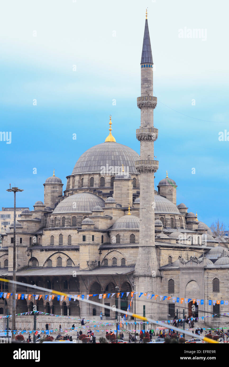 New Mosque or Yeni Cami (1665), Istanbul, Turkey Stock Photo - Alamy