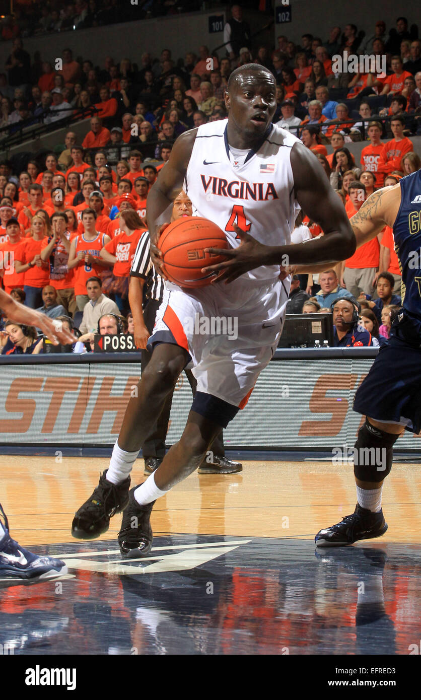 Charlottesville, Virginia, USA. 22nd Jan, 2015. Virginia guard Marial ...