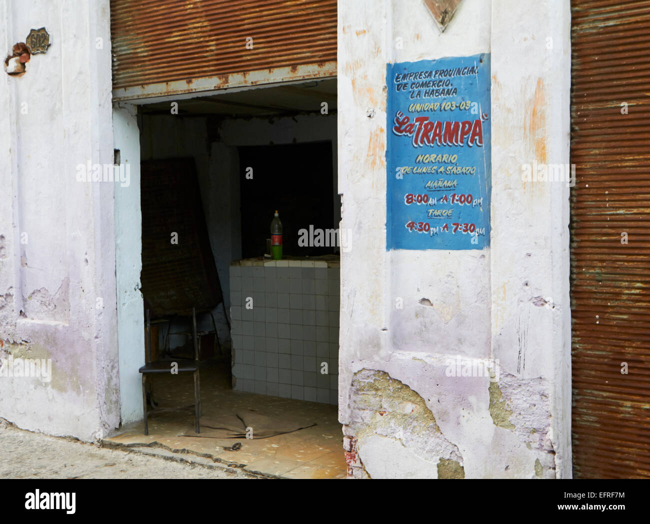 Empty Store Cuba High Resolution Stock Photography and Images - Alamy