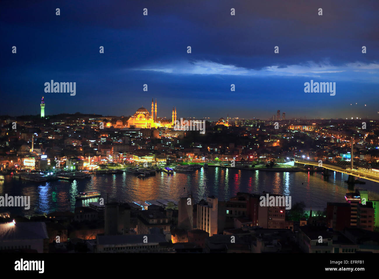 Istanbul city night hi-res stock photography and images - Alamy