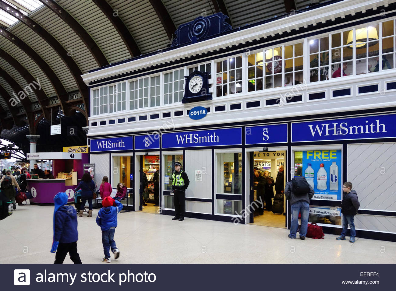 Railway Platform Shop High Resolution Stock Photography and Images - Alamy