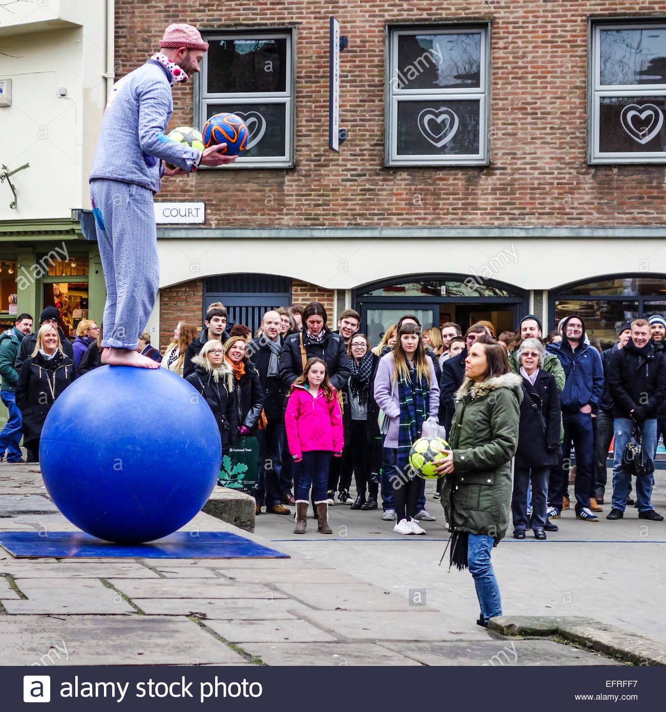 Uk Street Performer Stock Photos & Uk Street Performer Stock Images - Alamy