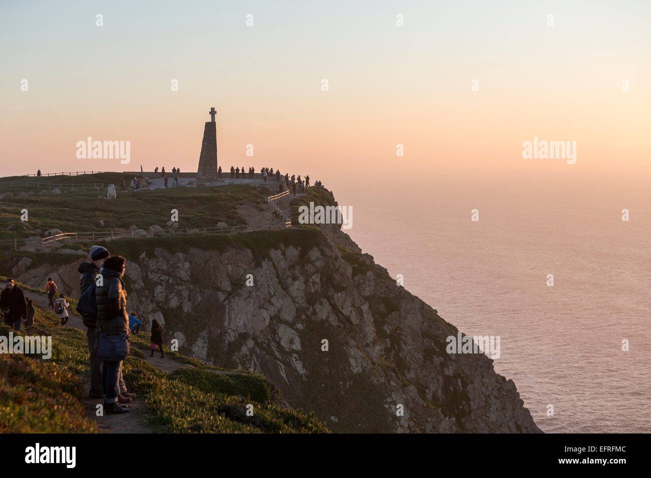 Tourists viewing the sunset in the Cabo da Roca (Cape Roca Stock Photo ...