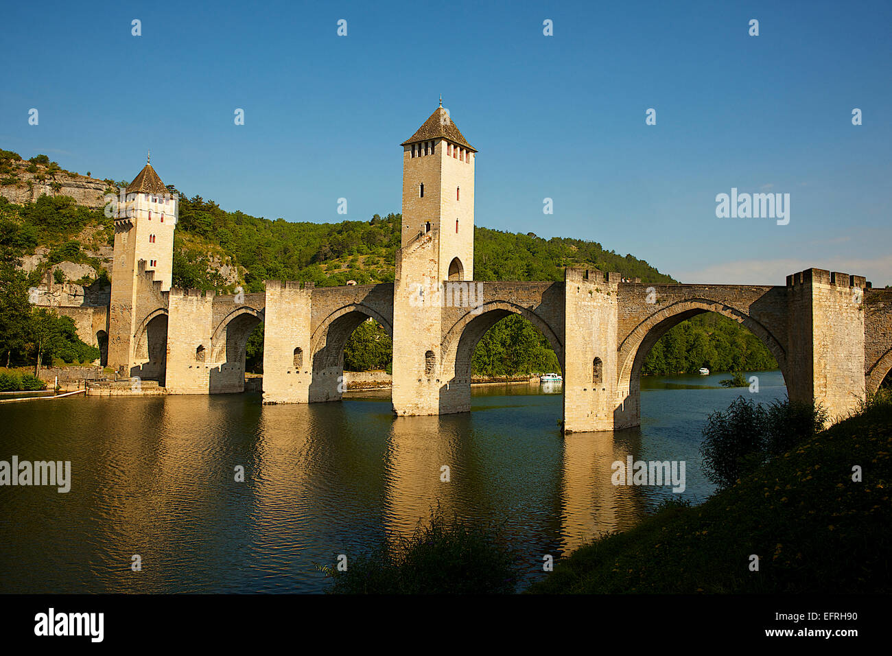 Pont Valentre (Bridge), Cahors, France Stock Photo - Alamy