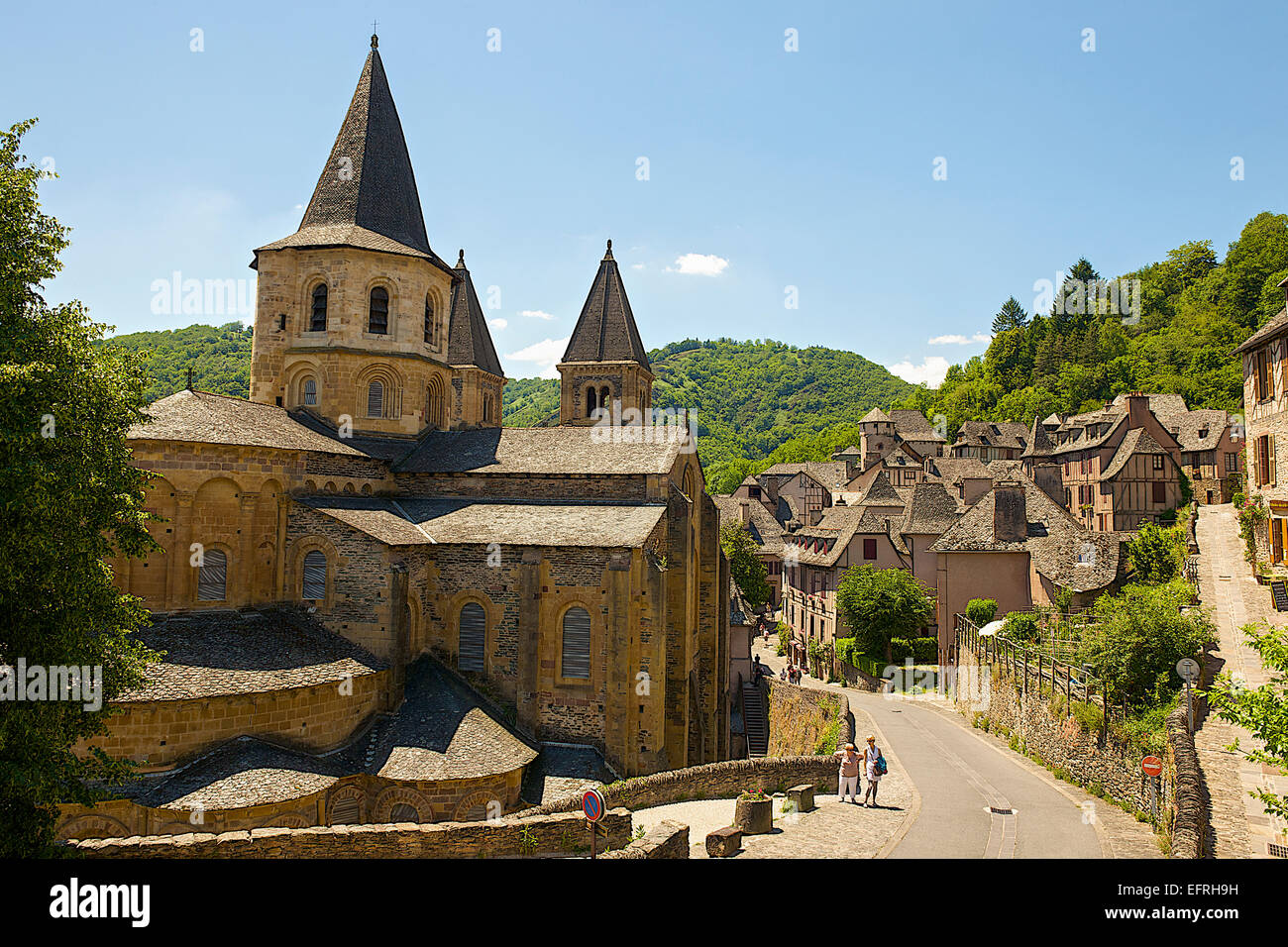 Conques france village hi-res stock photography and images - Alamy