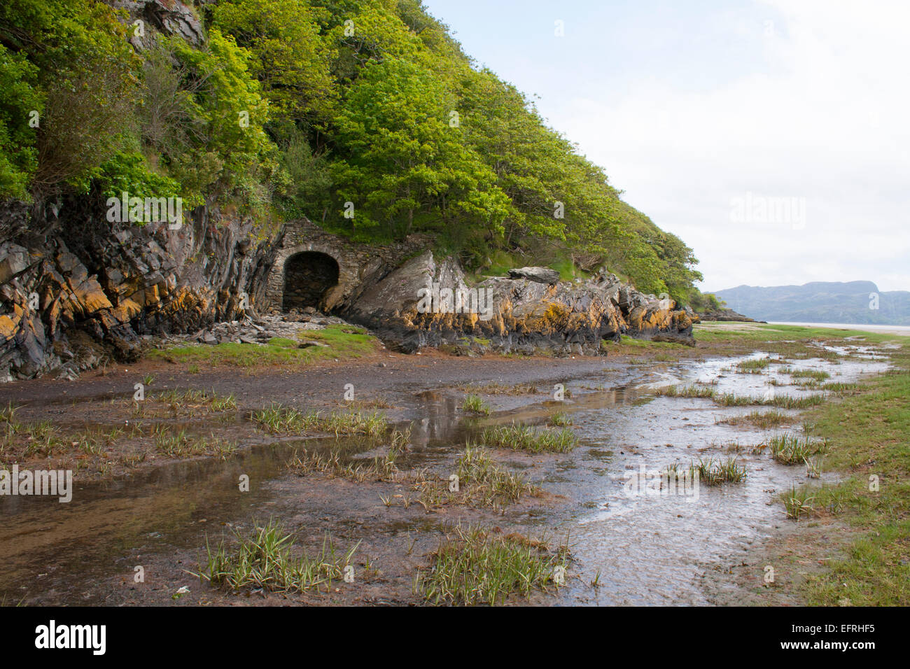 Coastline Cave in Wales, portmeirion, Gwynedd Stock Photo - Alamy