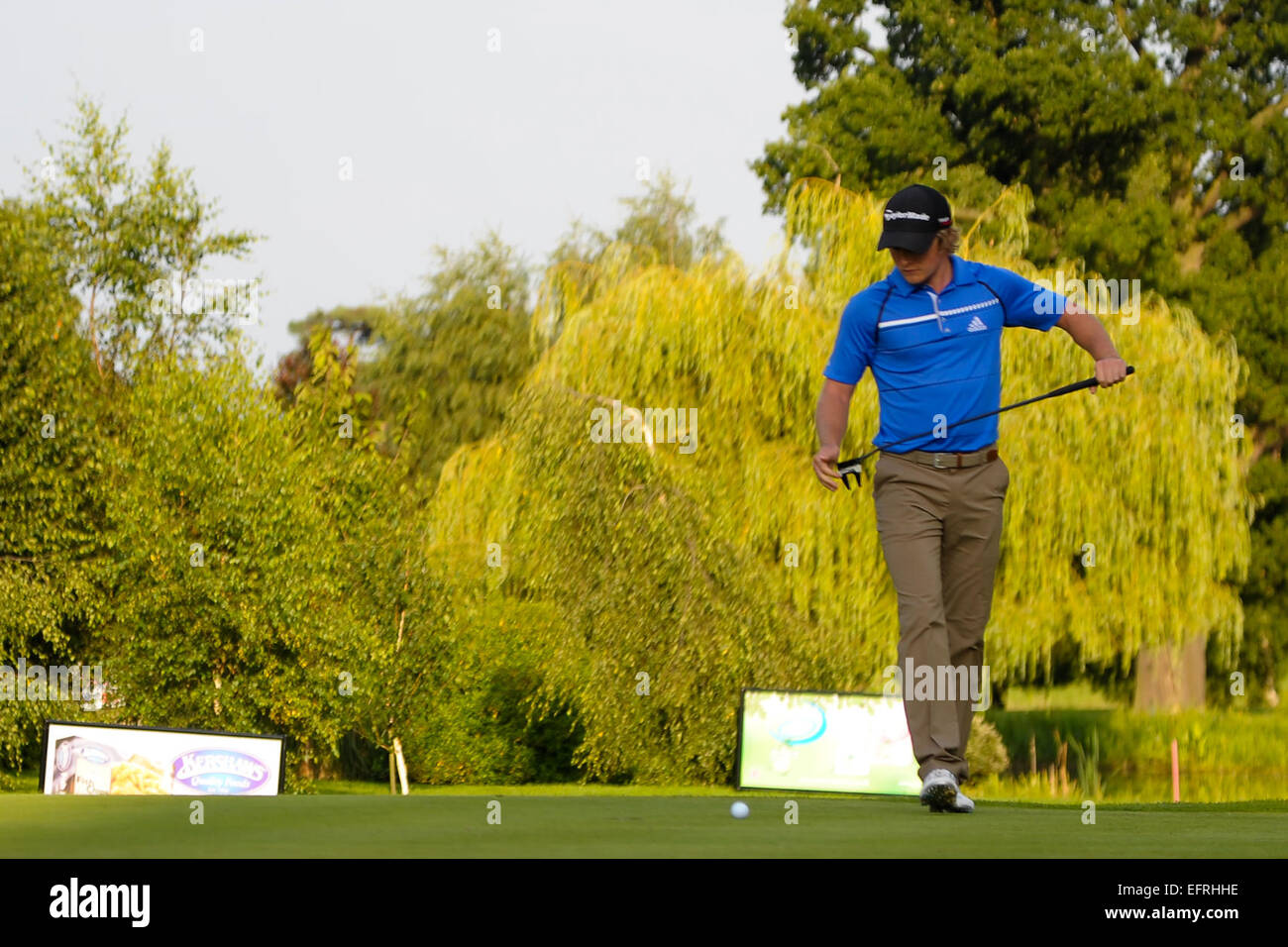 Celebrities and professionals attending the Farmfoods British Par 3 ...