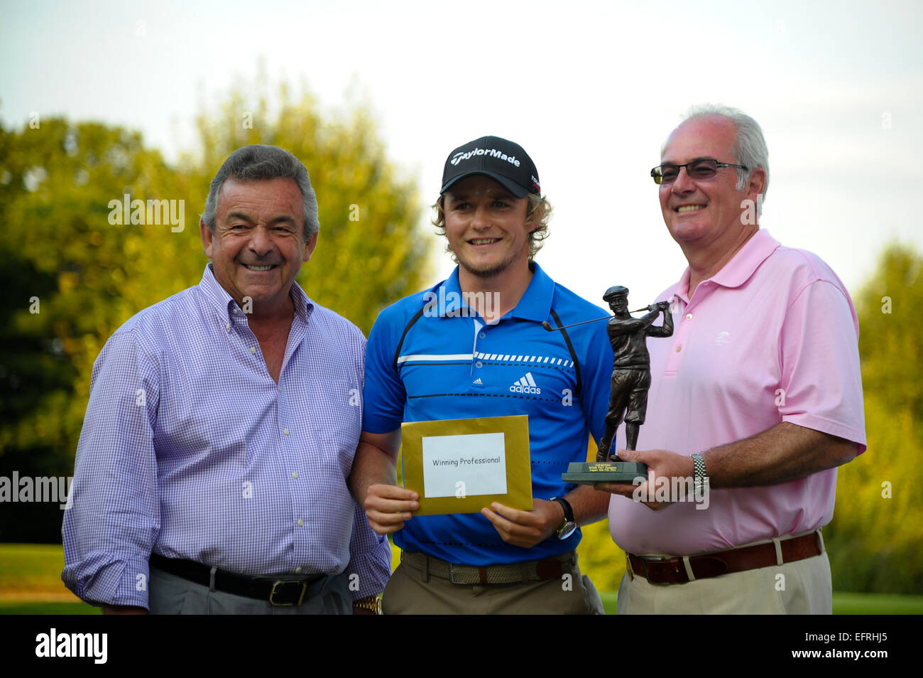 Celebrities and professionals attending the Farmfoods British Par 3 ...