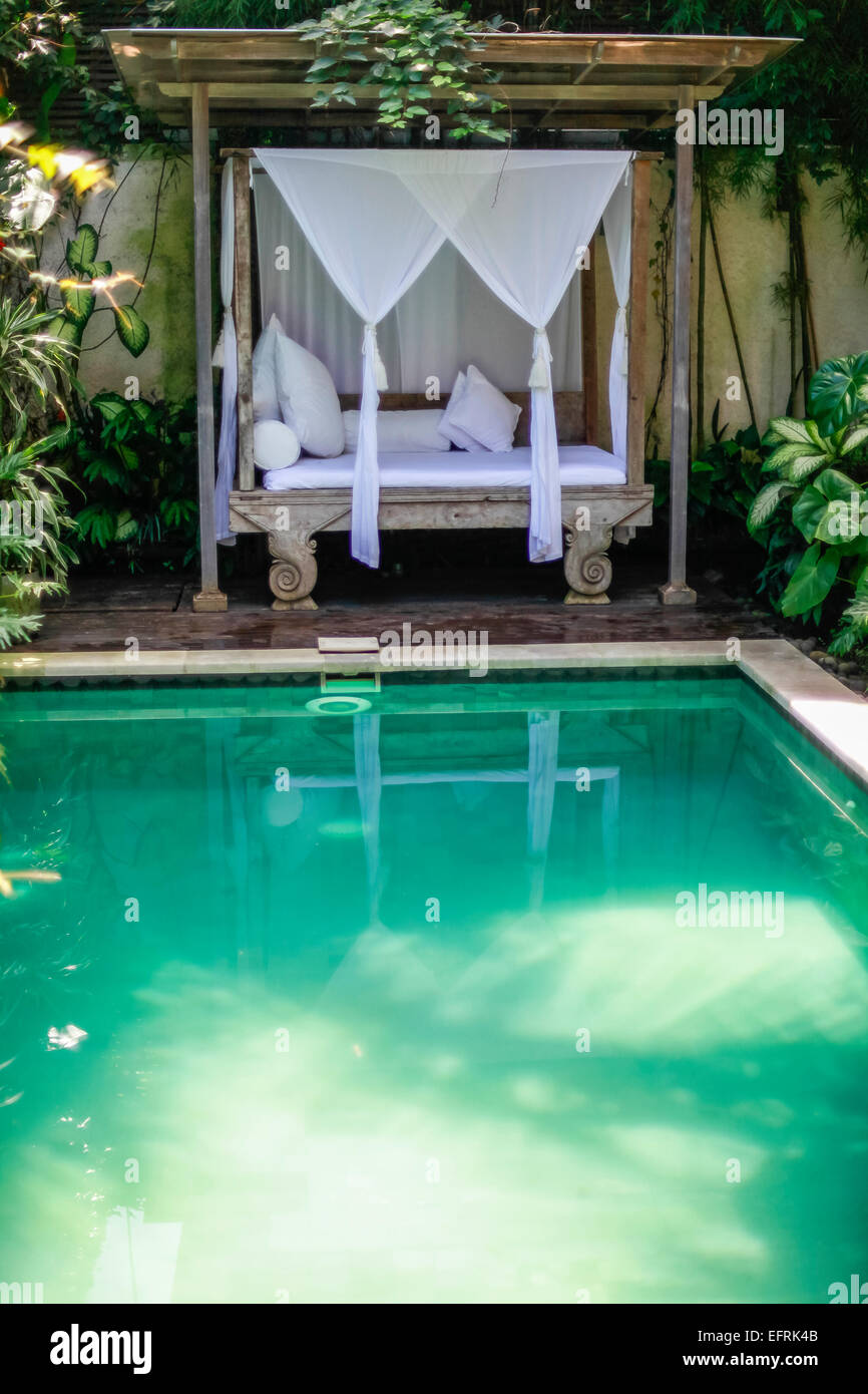 Bali bed resort hi-res stock photography and images - Alamy