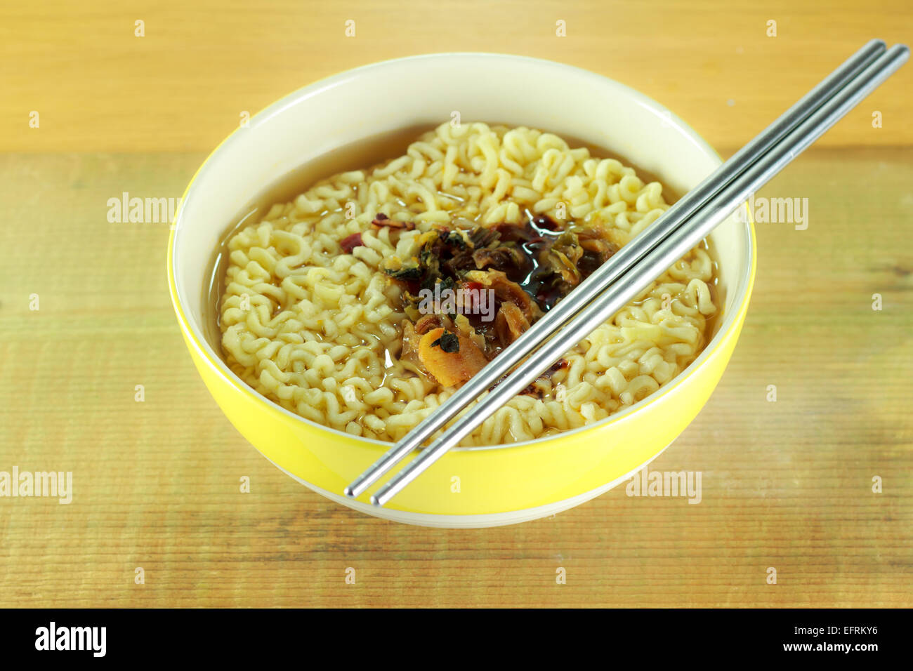 Instant noodles on display hi-res stock photography and images - Alamy