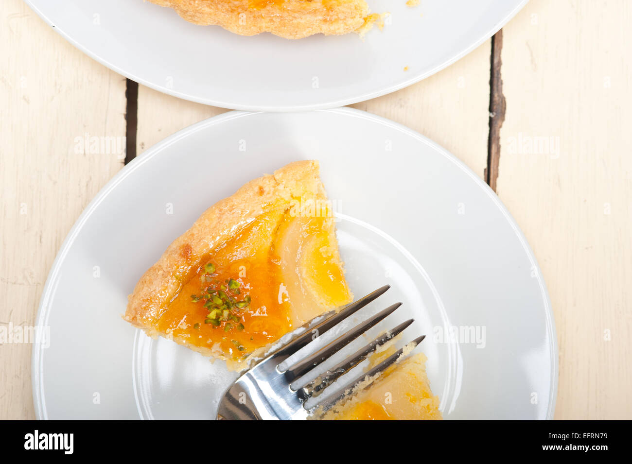 fresh home baked pears pie dessert cake tart Stock Photo - Alamy