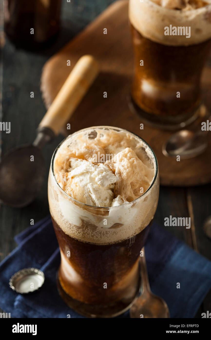 Frozen Dark Stout Beer Float with Ice Cream Stock Photo - Alamy