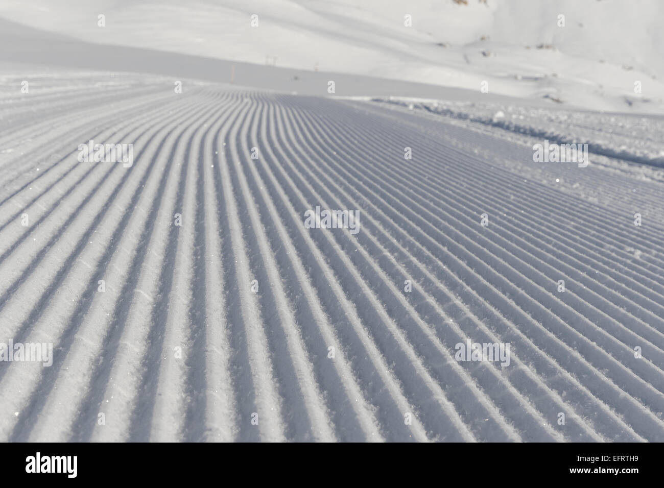 Ski tracks in blue hi-res stock photography and images - Alamy