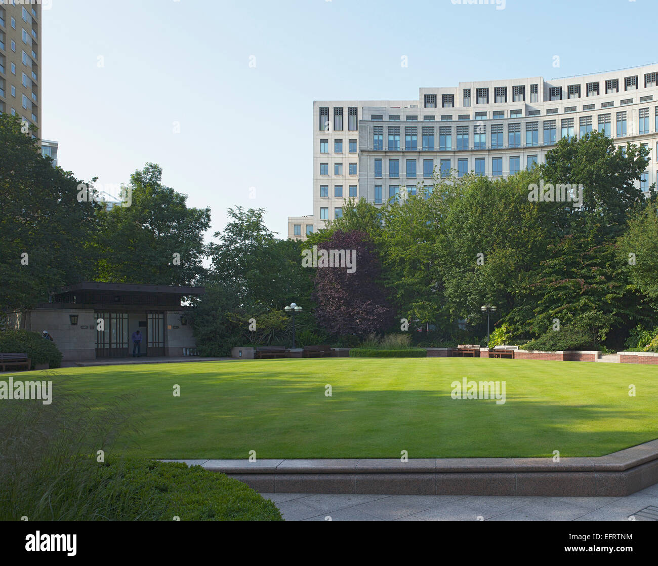 Public Square Canary Wharf, London, UK. Architect: Olin Partnership ...