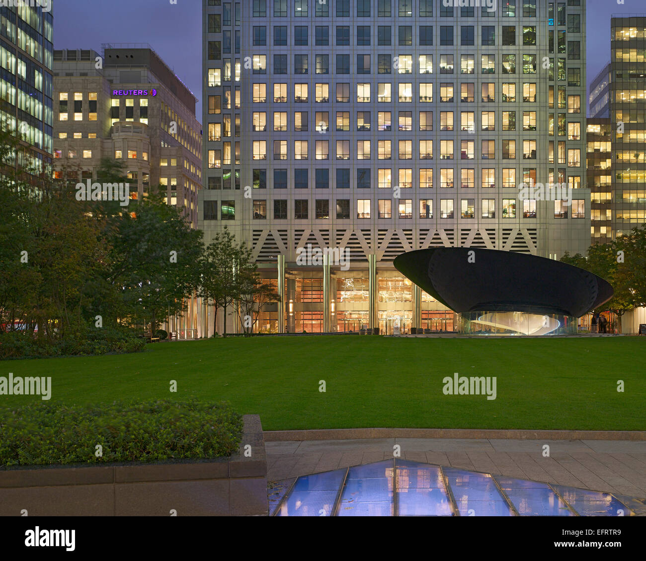 Squares london nobody hi-res stock photography and images - Alamy