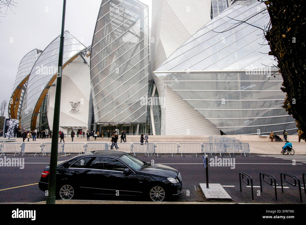 Louis Vuitton Foundation Stock Photo - Alamy
