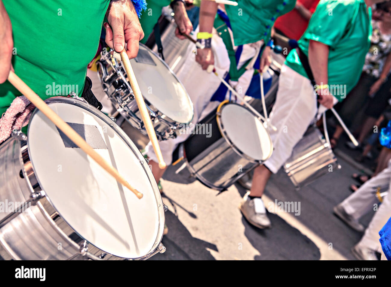 Samba parade hi-res stock photography and images - Alamy