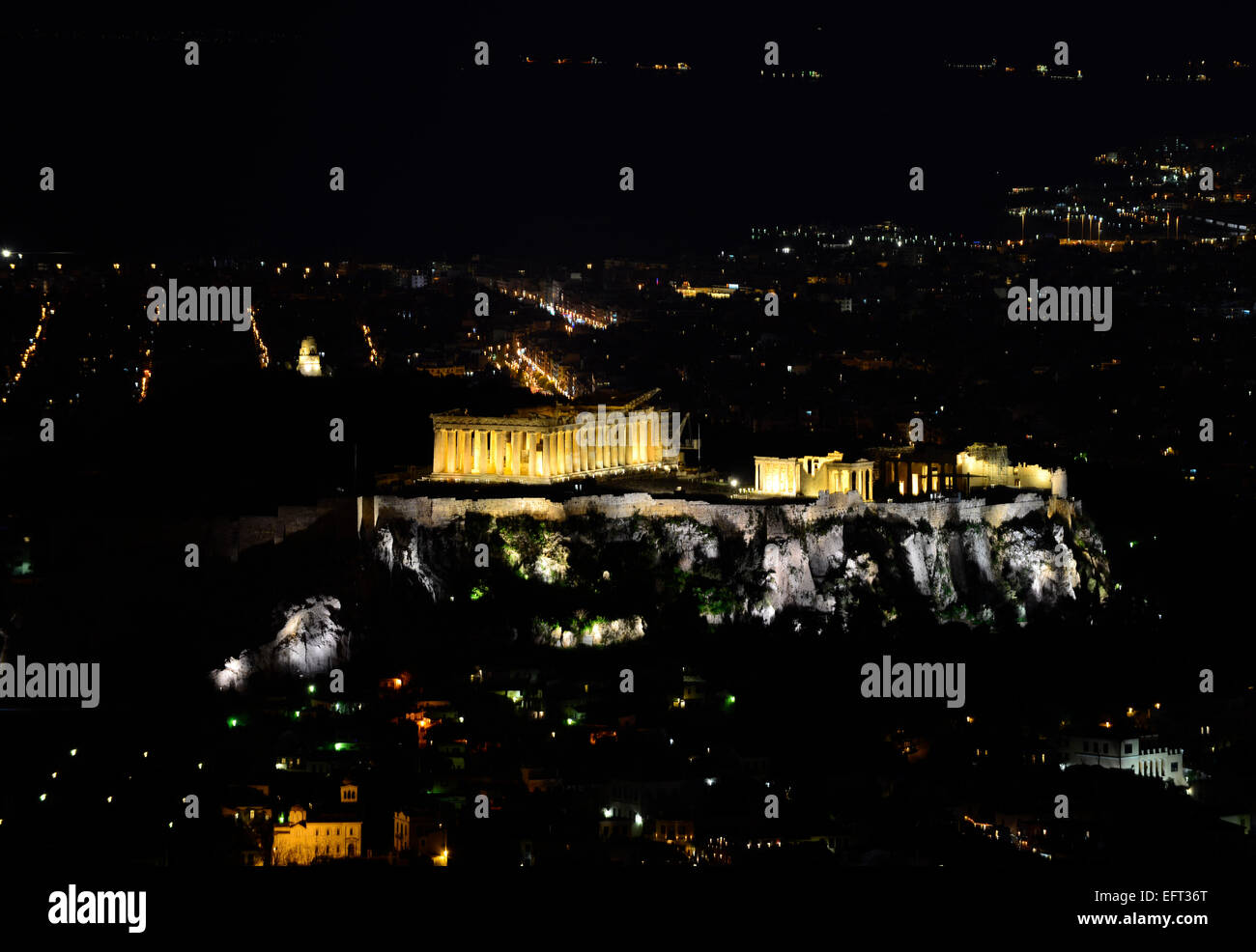 A night view of the Parthenon and the Acropolis Stock Photo - Alamy