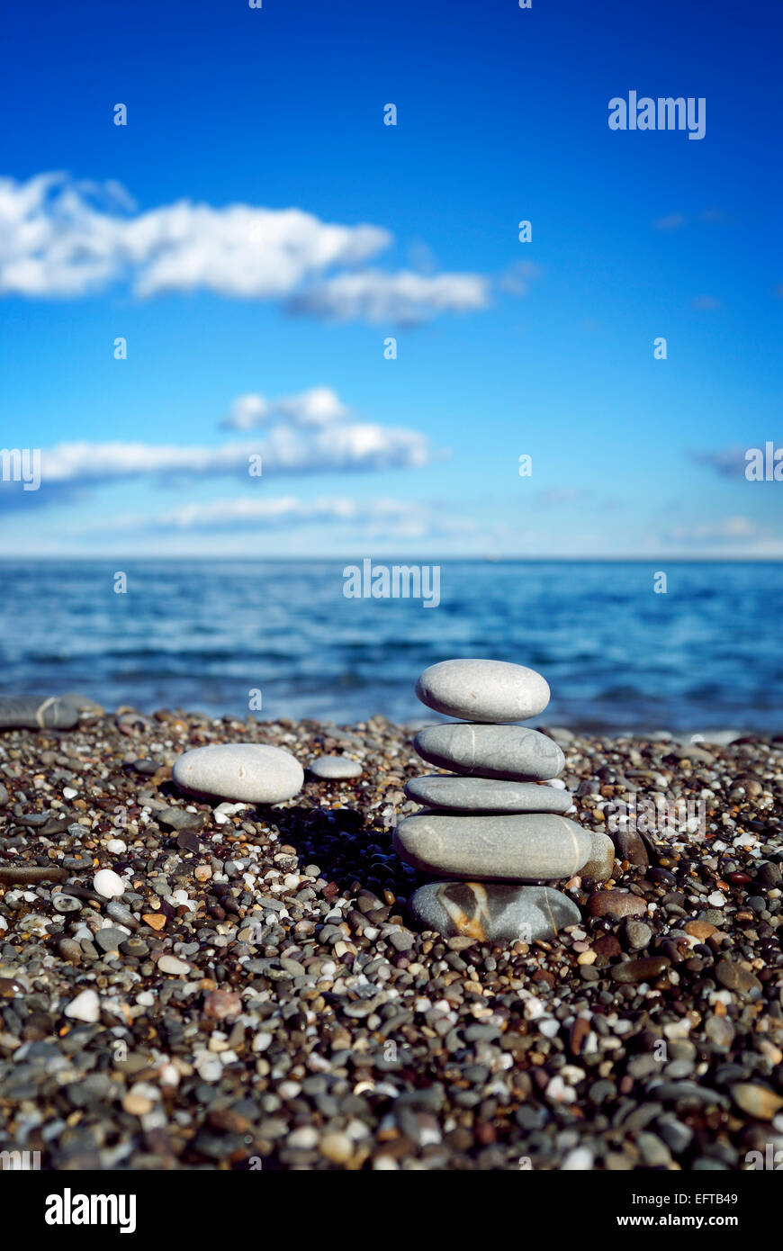 Column at beach hi-res stock photography and images - Alamy