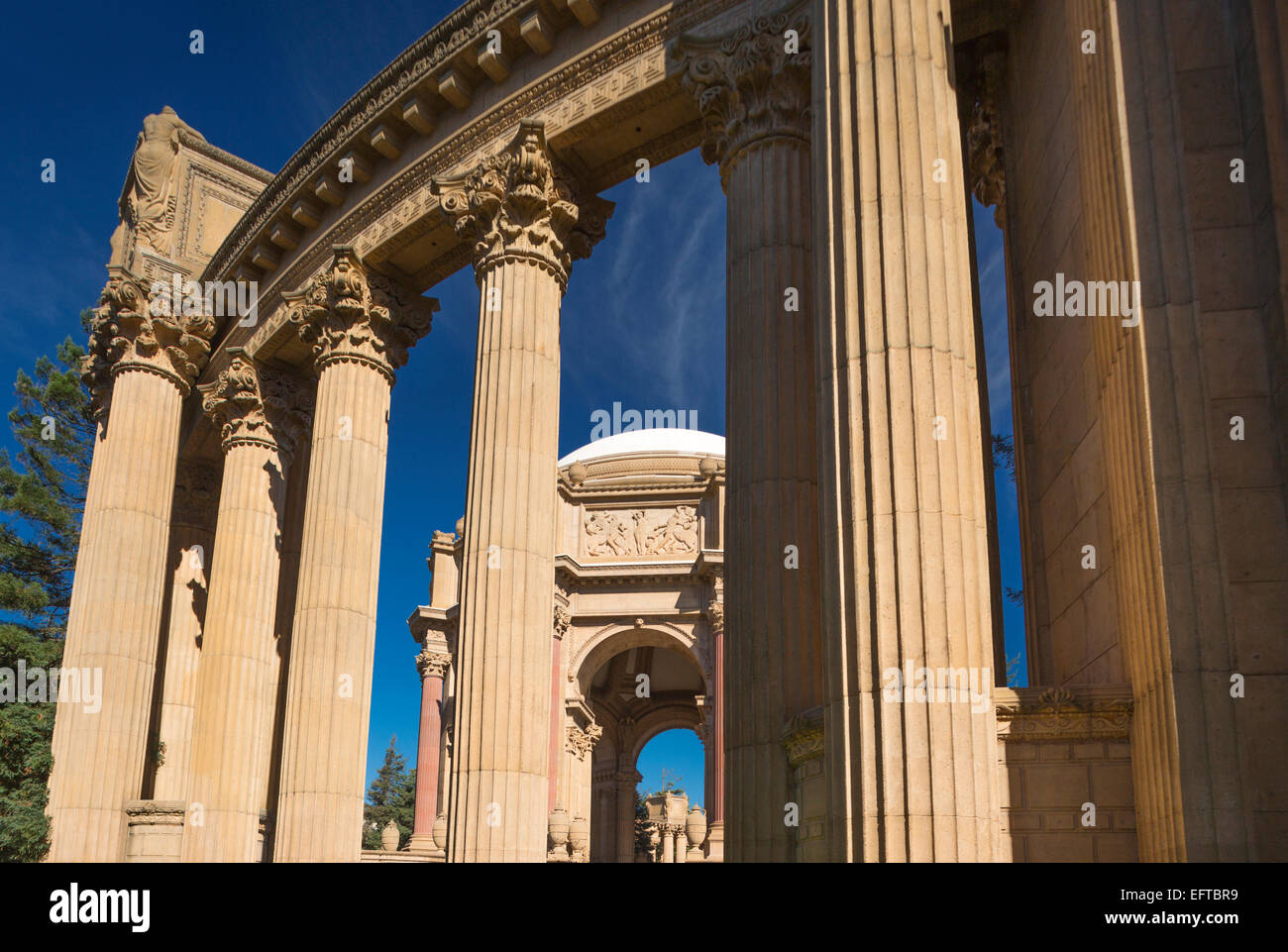CURVED COLONNADE ROTUNDA PALACE OF FINE ARTS PRESIDIO NATIONAL PARK ...