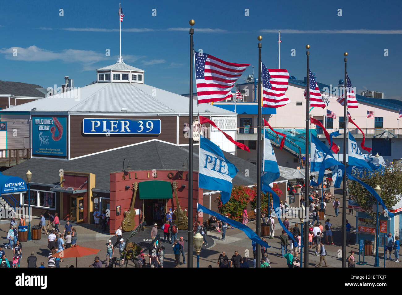 PIER 39 SHOPPING MALL SAN FRANCISCO CALIFORNIA USA Stock Photo - Alamy