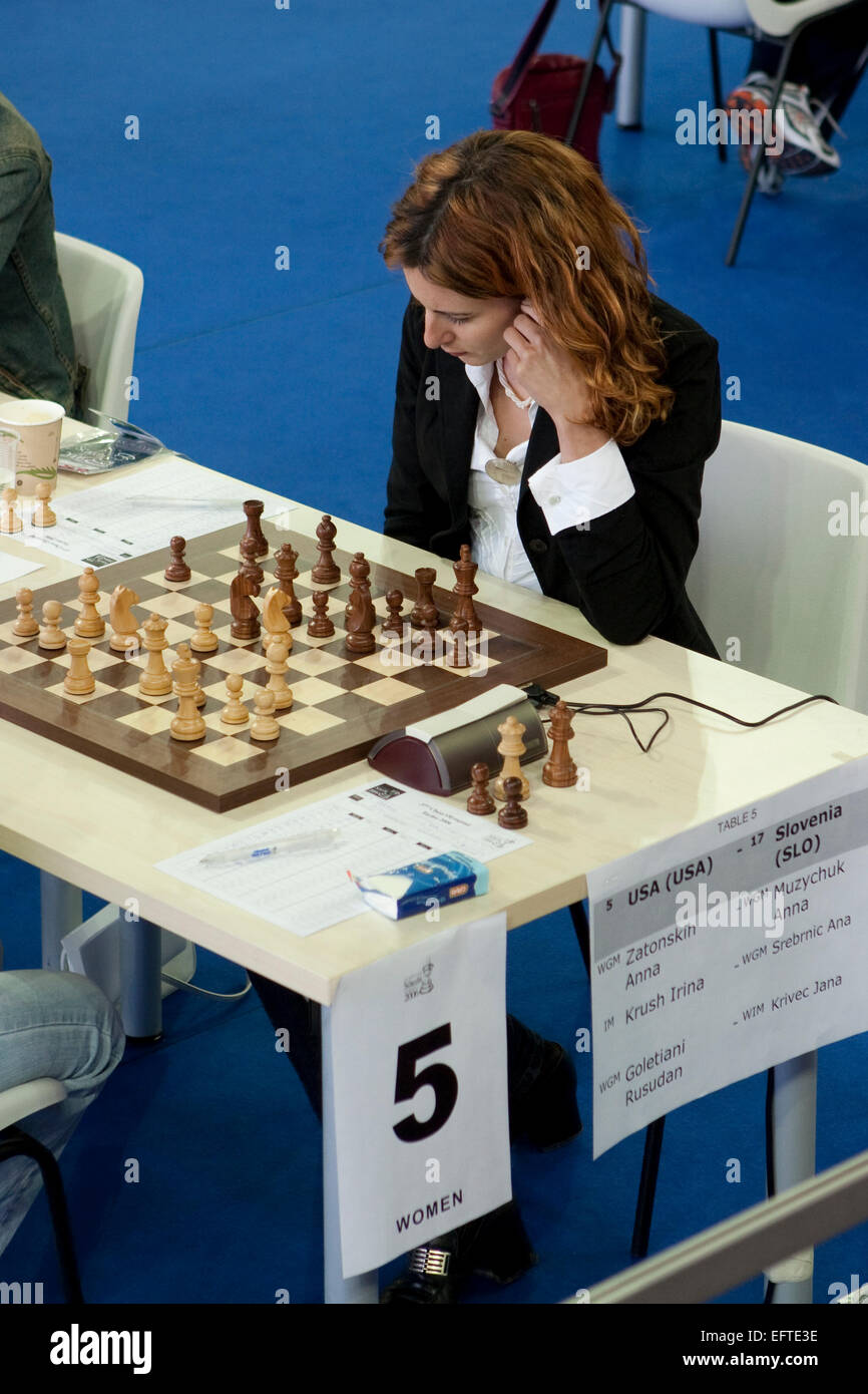 Woman chess player High Resolution Stock Photography and Images - Alamy