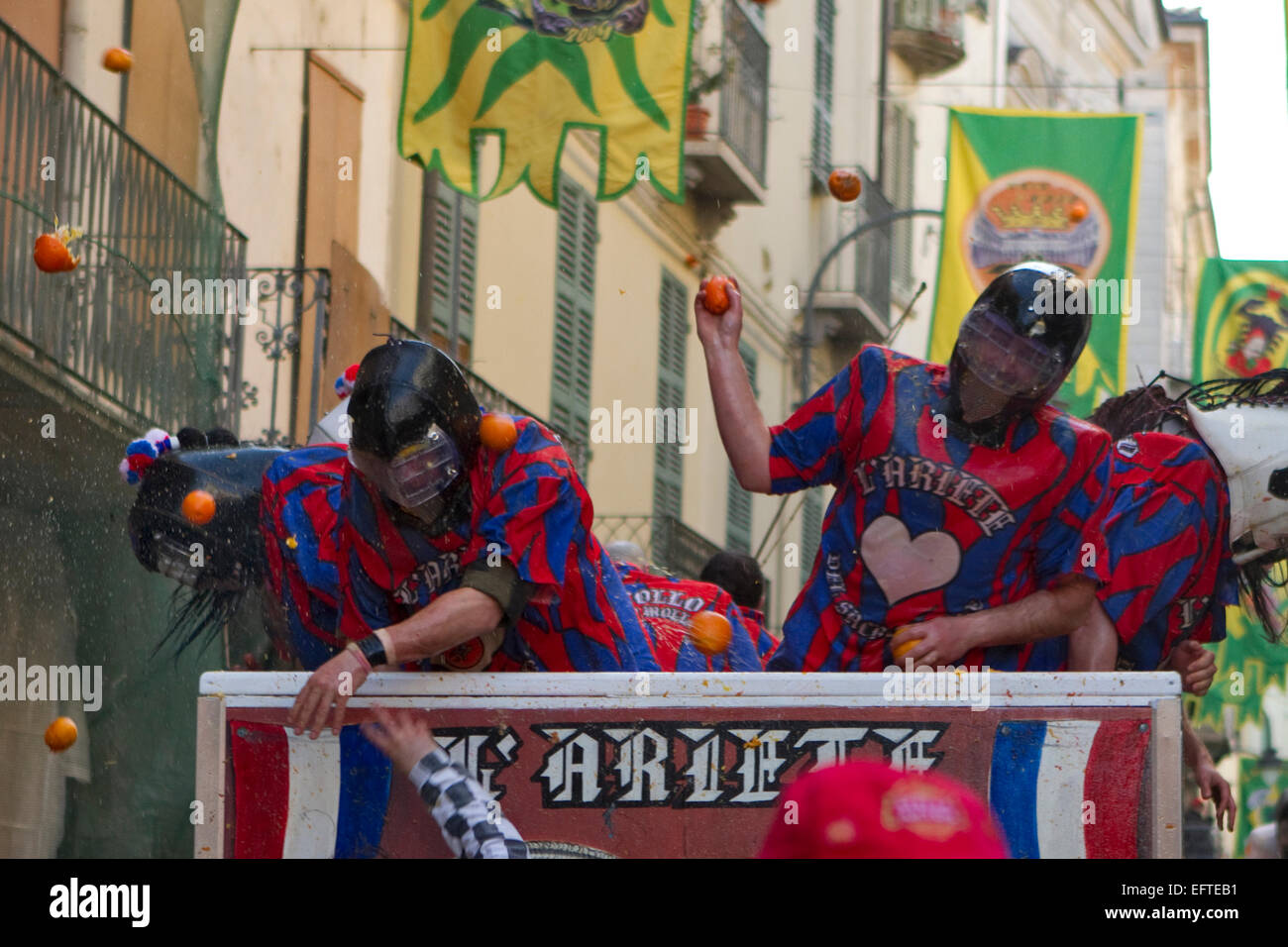 Italian orange fight hi-res stock photography and images - Alamy