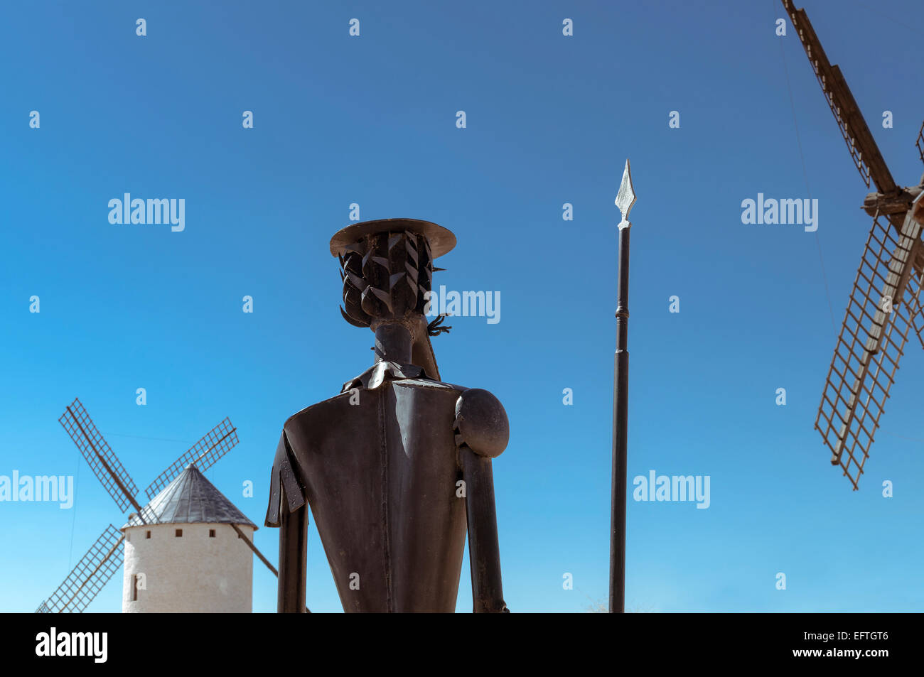 Don quijote de la mancha statue hi-res stock photography and images - Alamy
