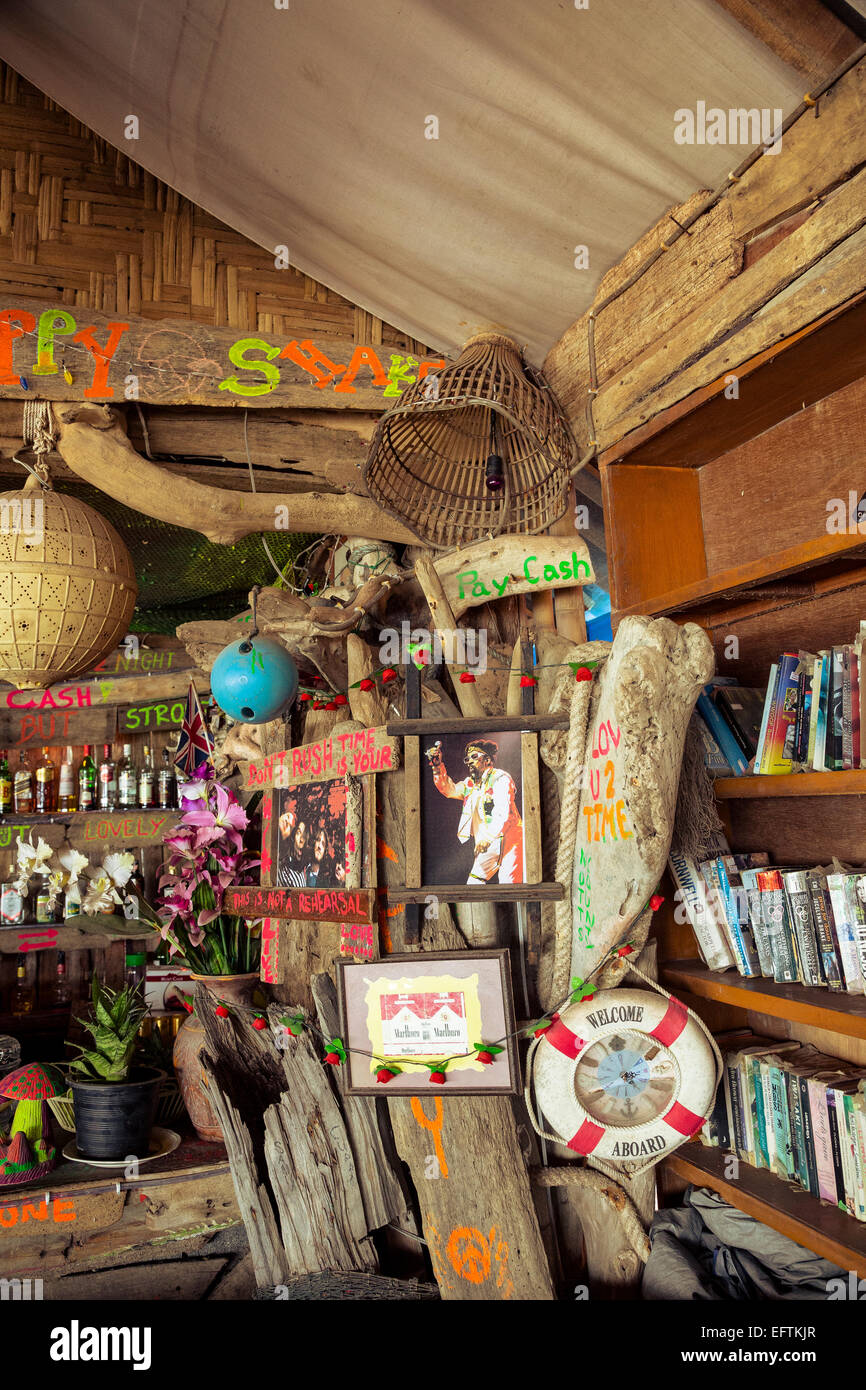Freedom bar at Klong Khong beach, Ko (Koh) Lanta, Thailand Stock Photo ...