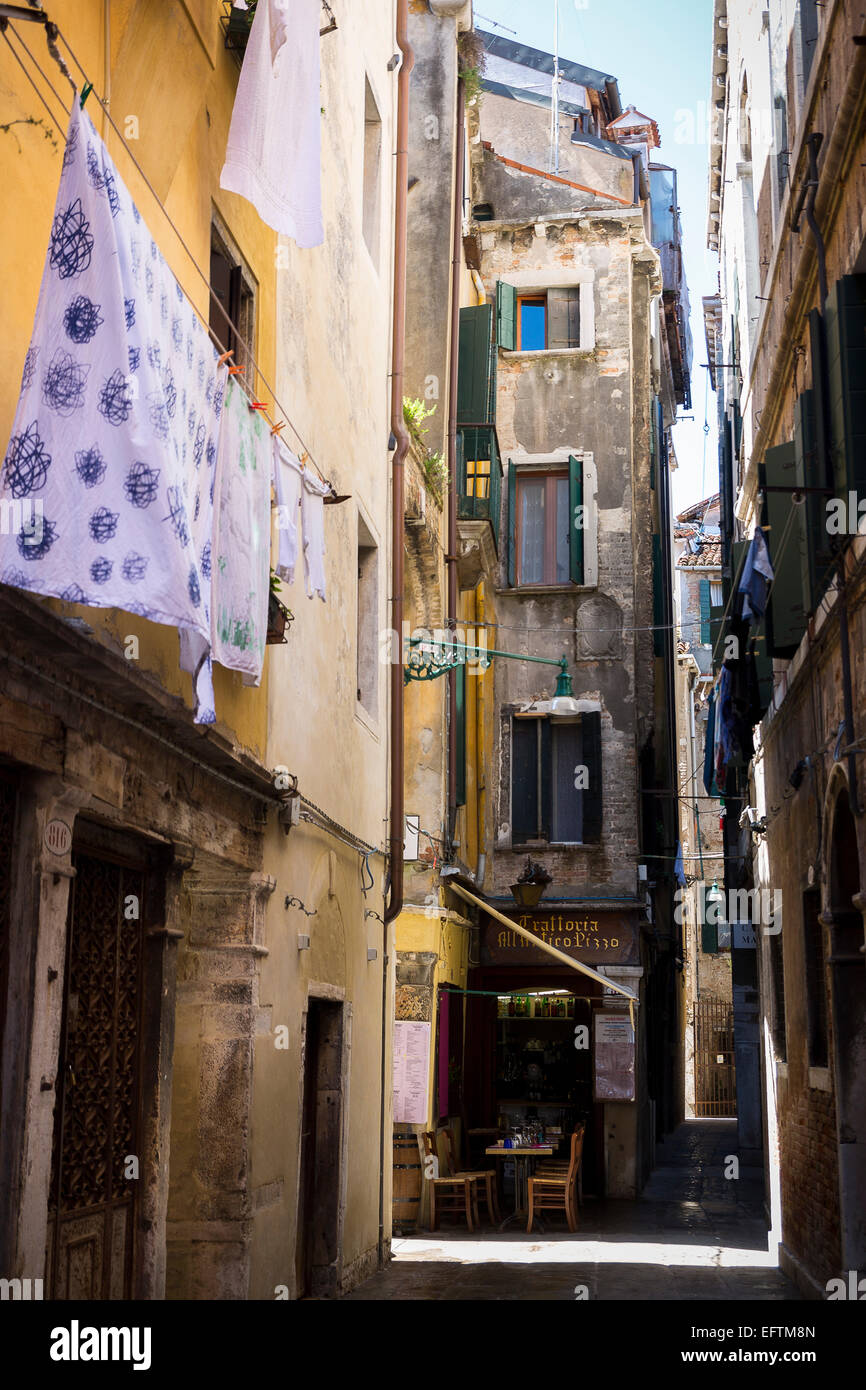 Venetian alleyways. Venice, Italy Stock Photo - Alamy