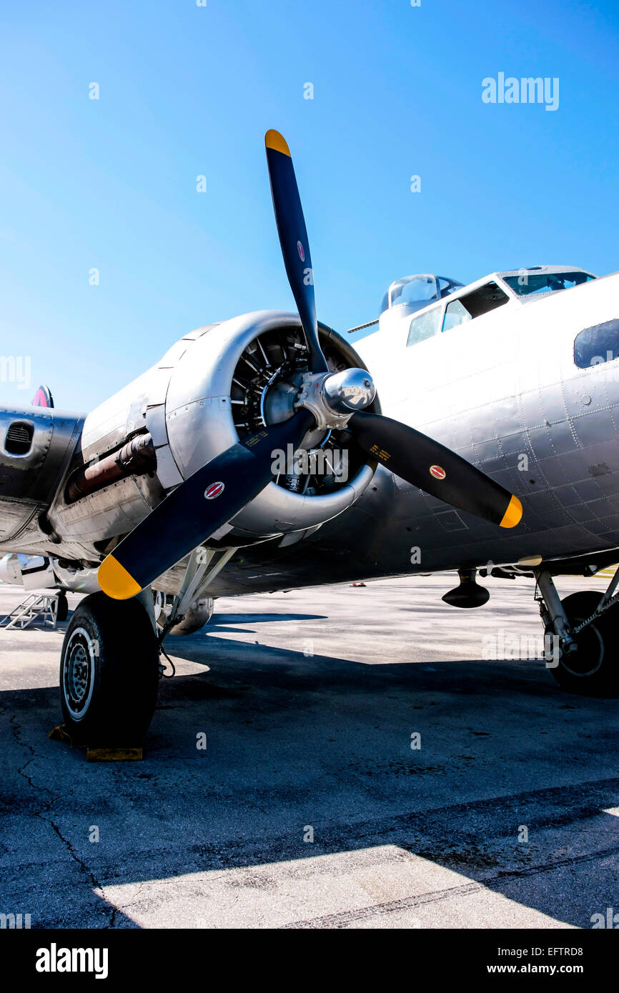 One of four Curtiss-Wright 1820-97 radial engines on the B17G Flying ...