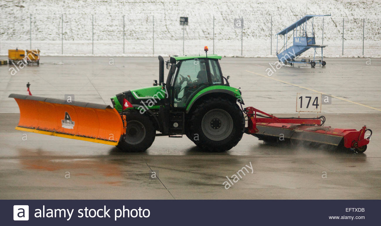 Airport Snowplow High Resolution Stock Photography and Images - Alamy