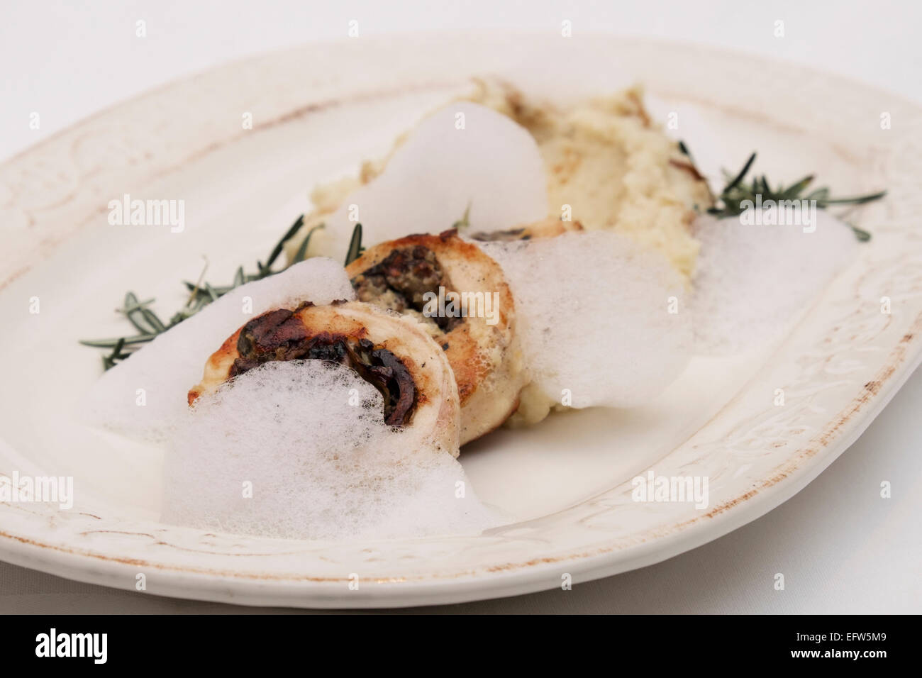 Ballotine chicken hi-res stock photography and images - Alamy