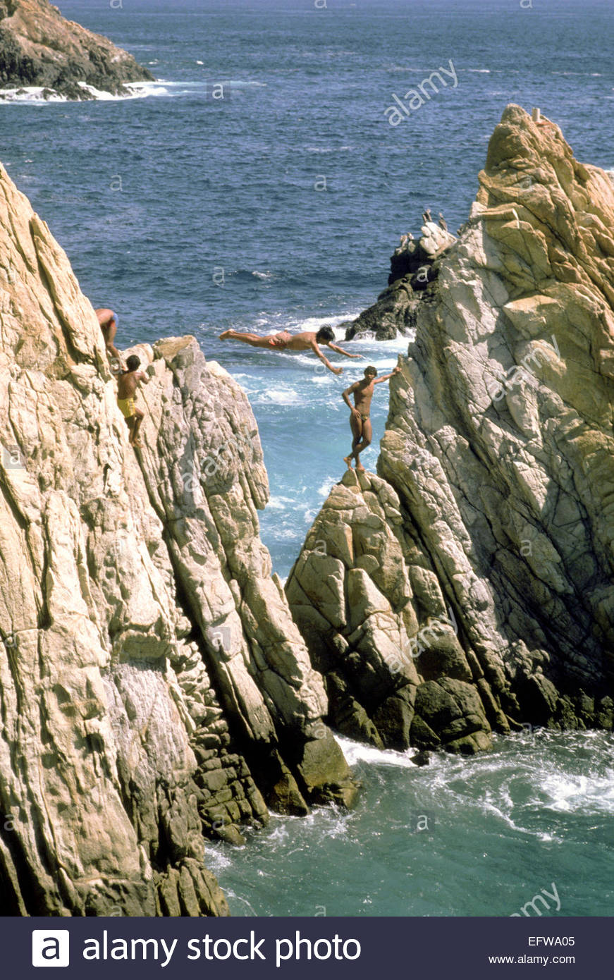 Cliff Diver Acapulco High Resolution Stock Photography and Images - Alamy