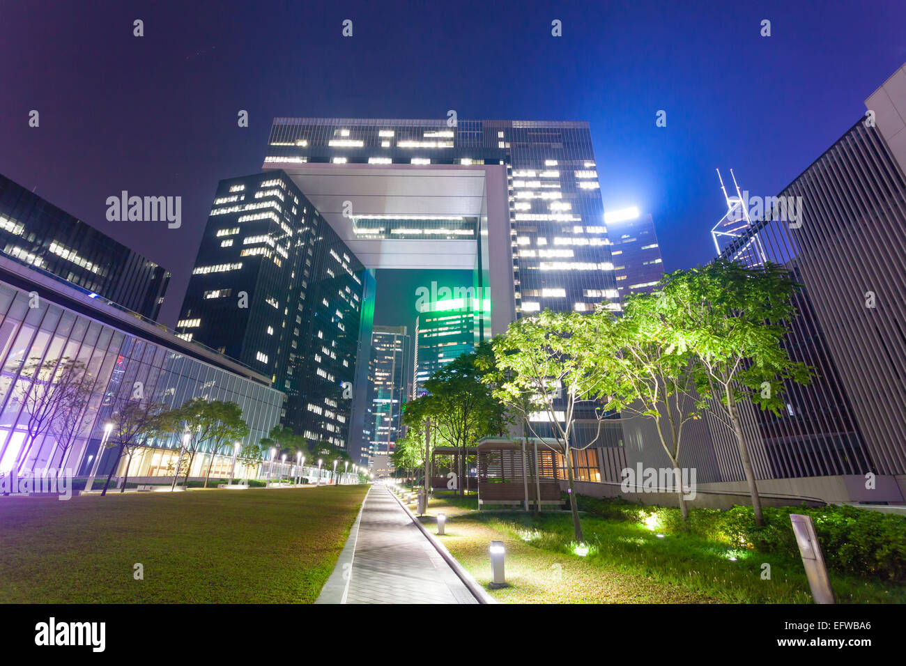 Modern government building hi-res stock photography and images - Alamy