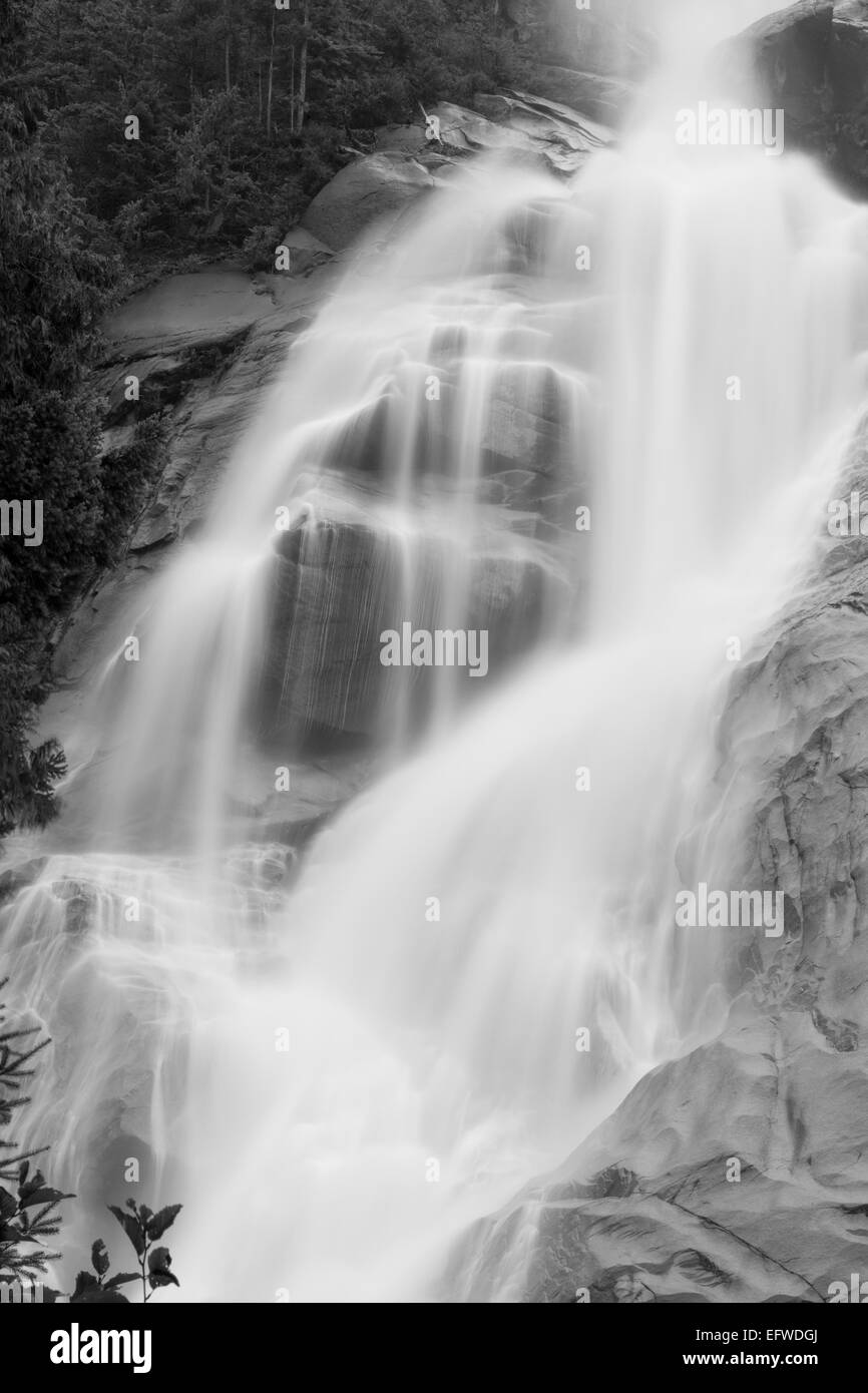 a long waterfall and cliffs, Shannon Falls, Squamish, near Vancouver ...