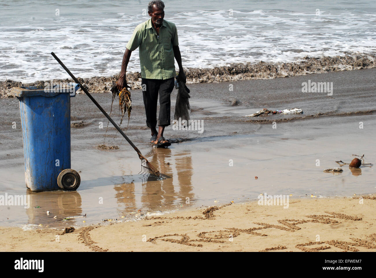 Indian street cleaner hi-res stock photography and images - Alamy