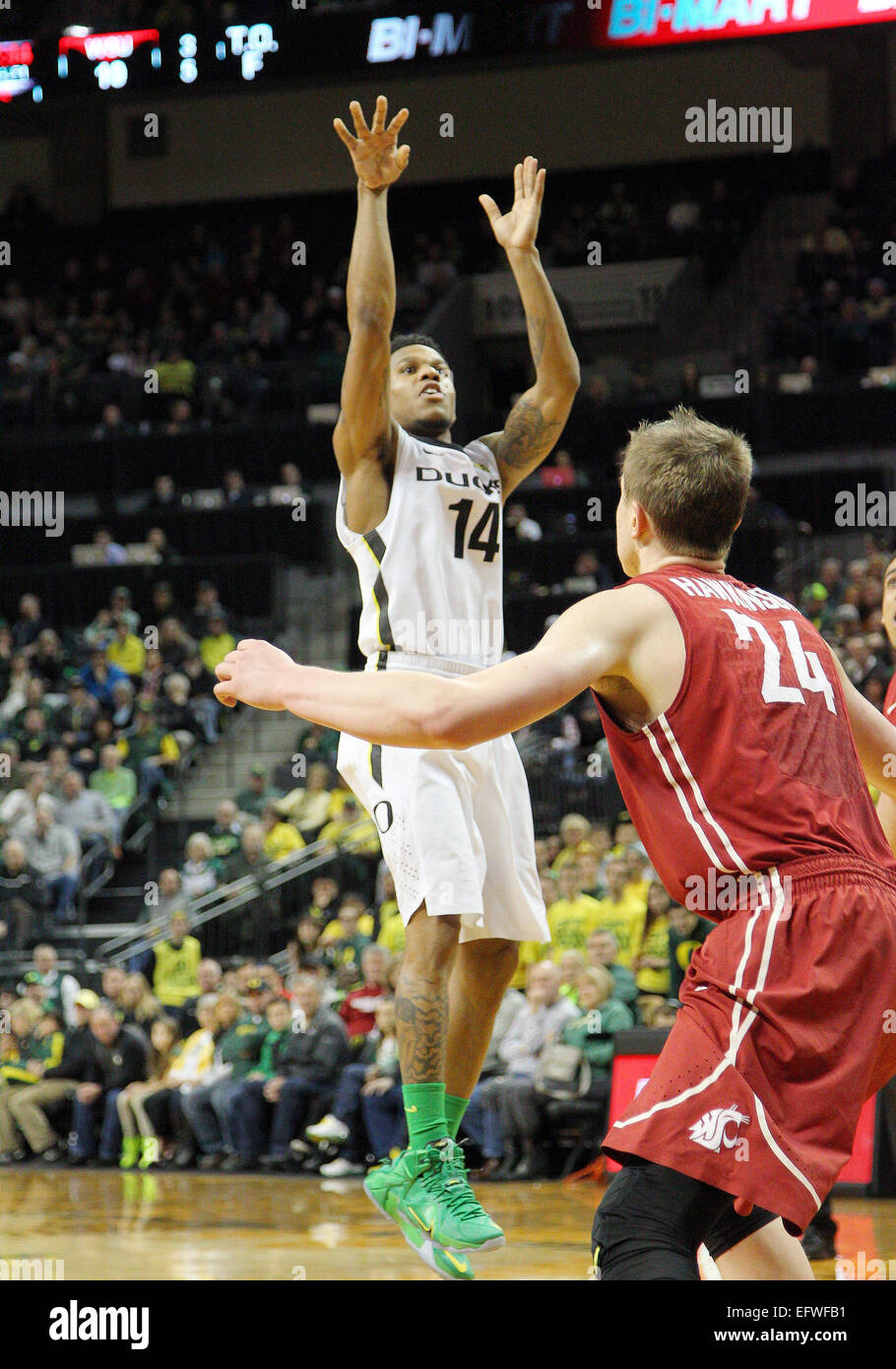 February 08, 2015: Oregon Ducks guard Ahmaad Rorie (14) during the NCAA ...