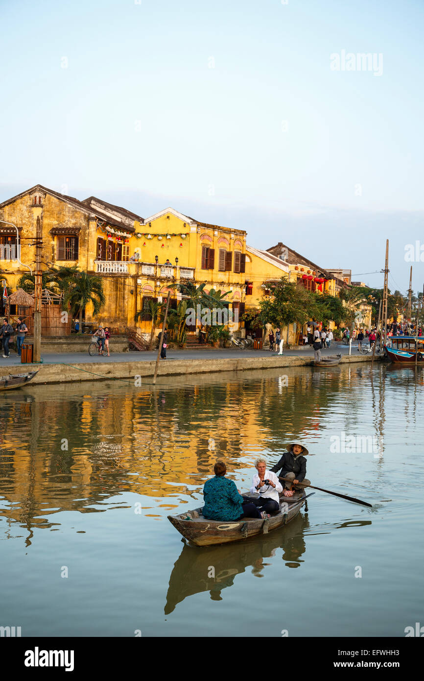 Boats at the Thu Bon river, Hoi An, Vietnam Stock Photo - Alamy
