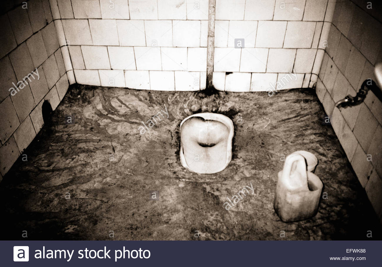 Hole In The Ground Toilet High Resolution Stock Photography and Images ...