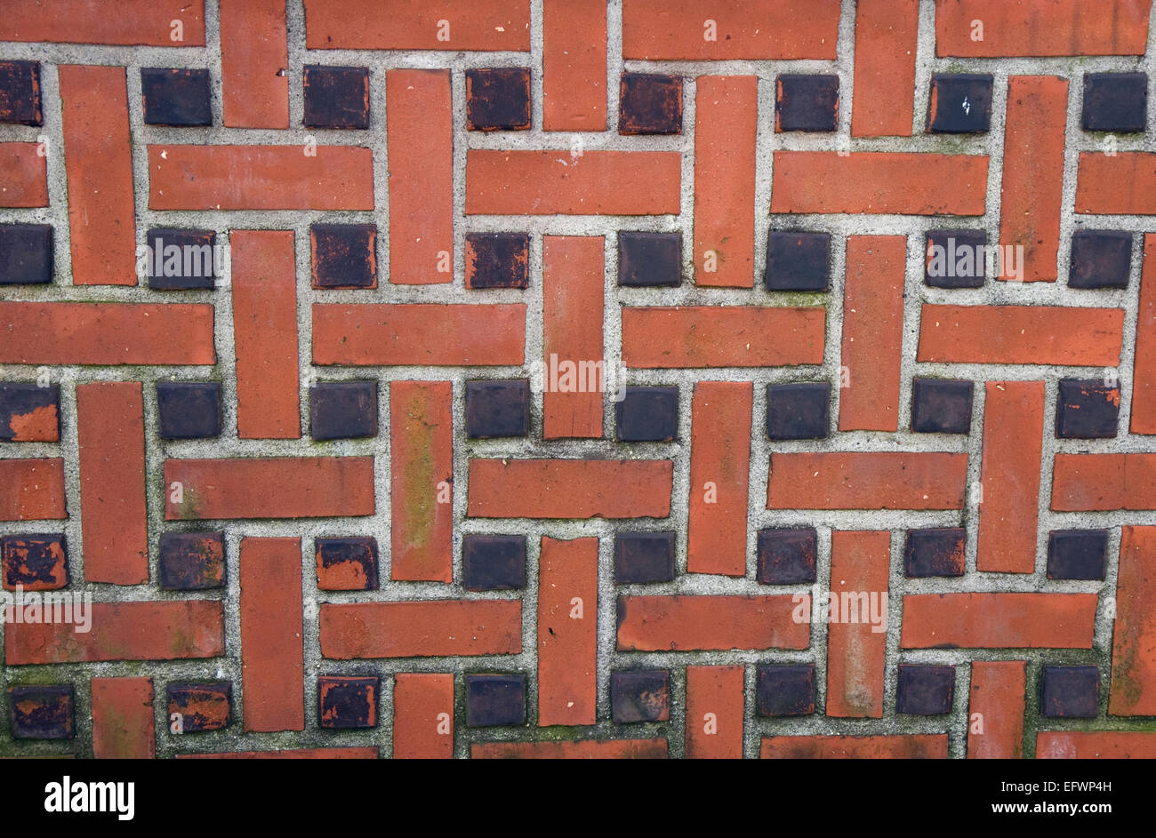 Red square in brick wall hi-res stock photography and images - Alamy