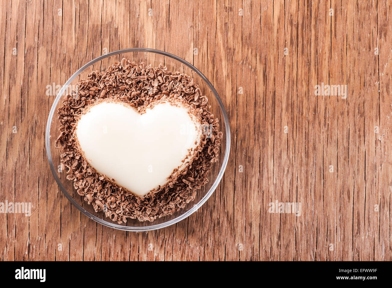 Vanilla jelly in form hi-res stock photography and images - Alamy